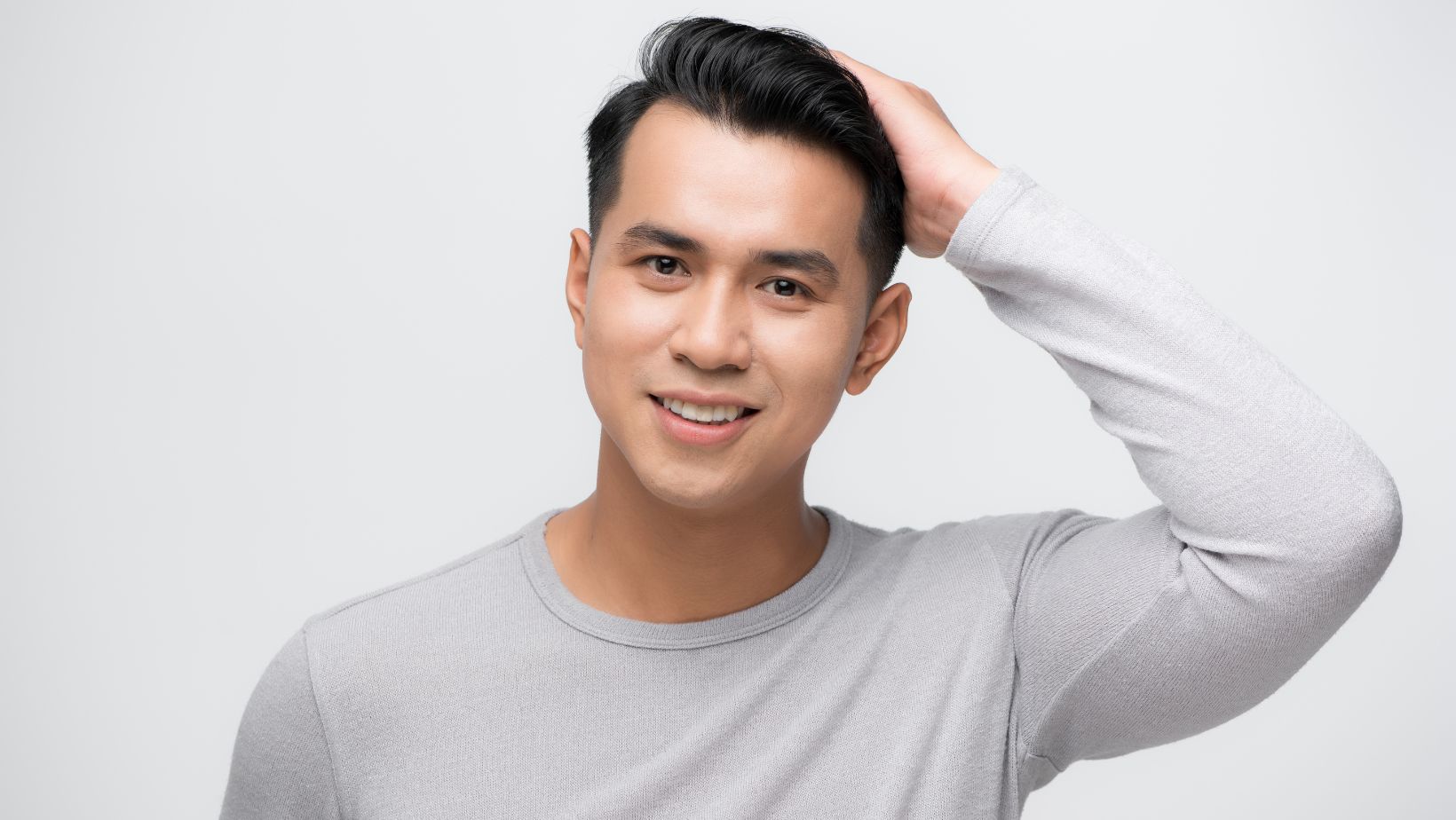 Potongan Rambut Undercut Gantung: Trendy Hanging Undercut Hairstyle ...