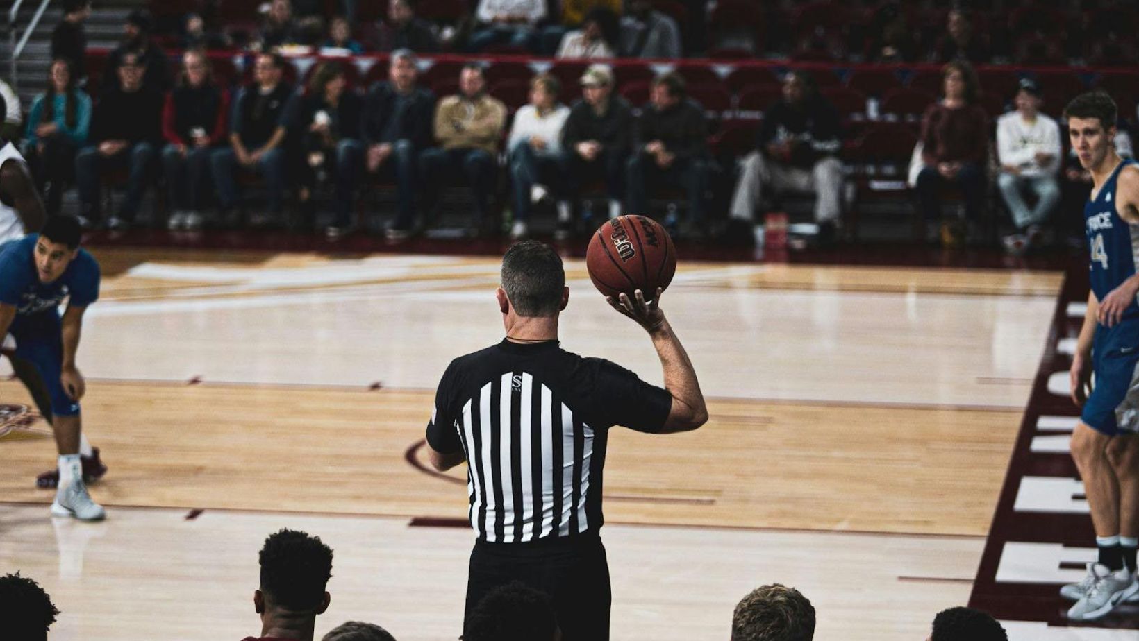 10 Must-Have Items for College Basketball Refs This Season - Fitness TALK